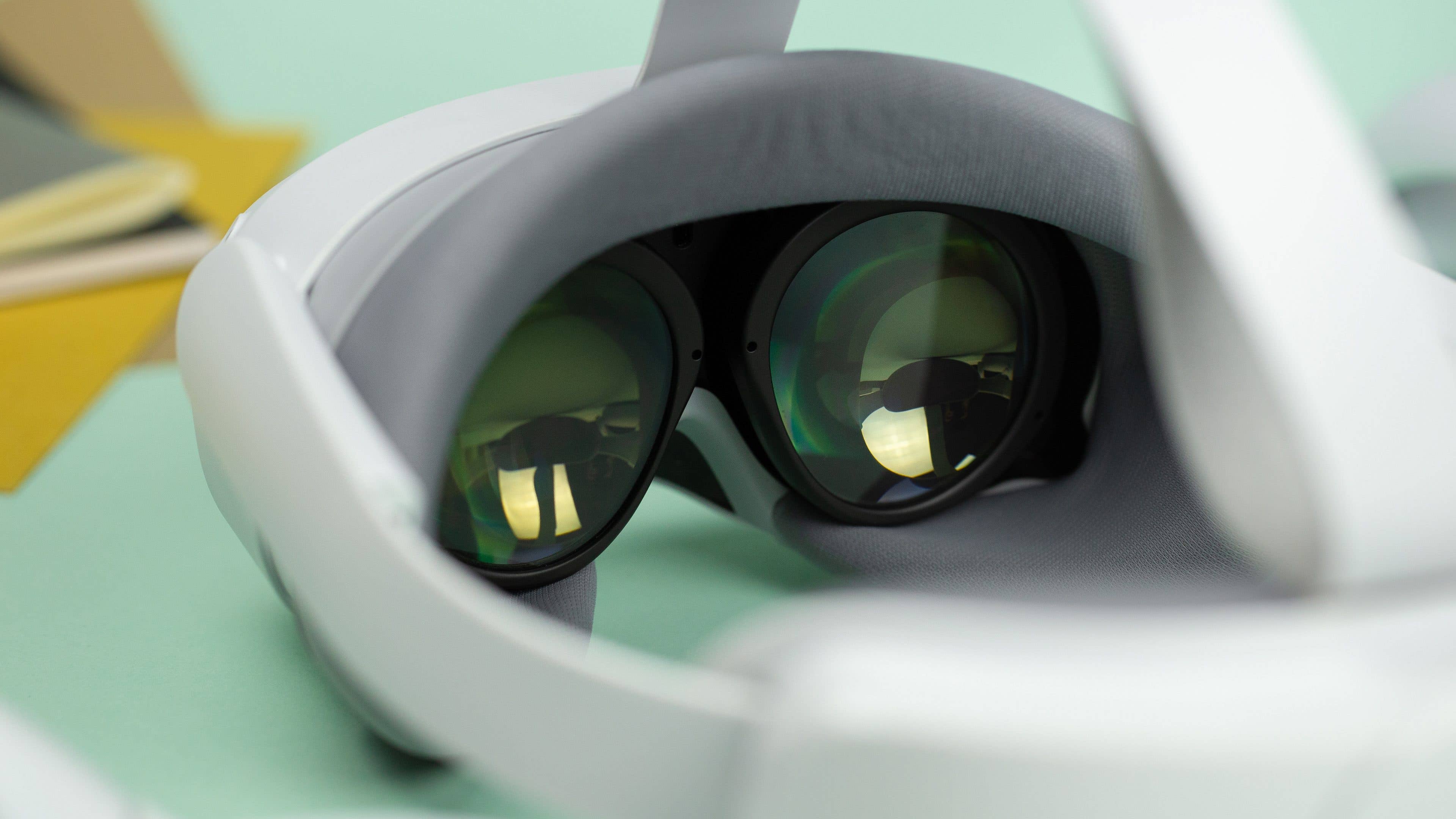 Pico 4 review: The best headset to (re)start VR without headaches on ...