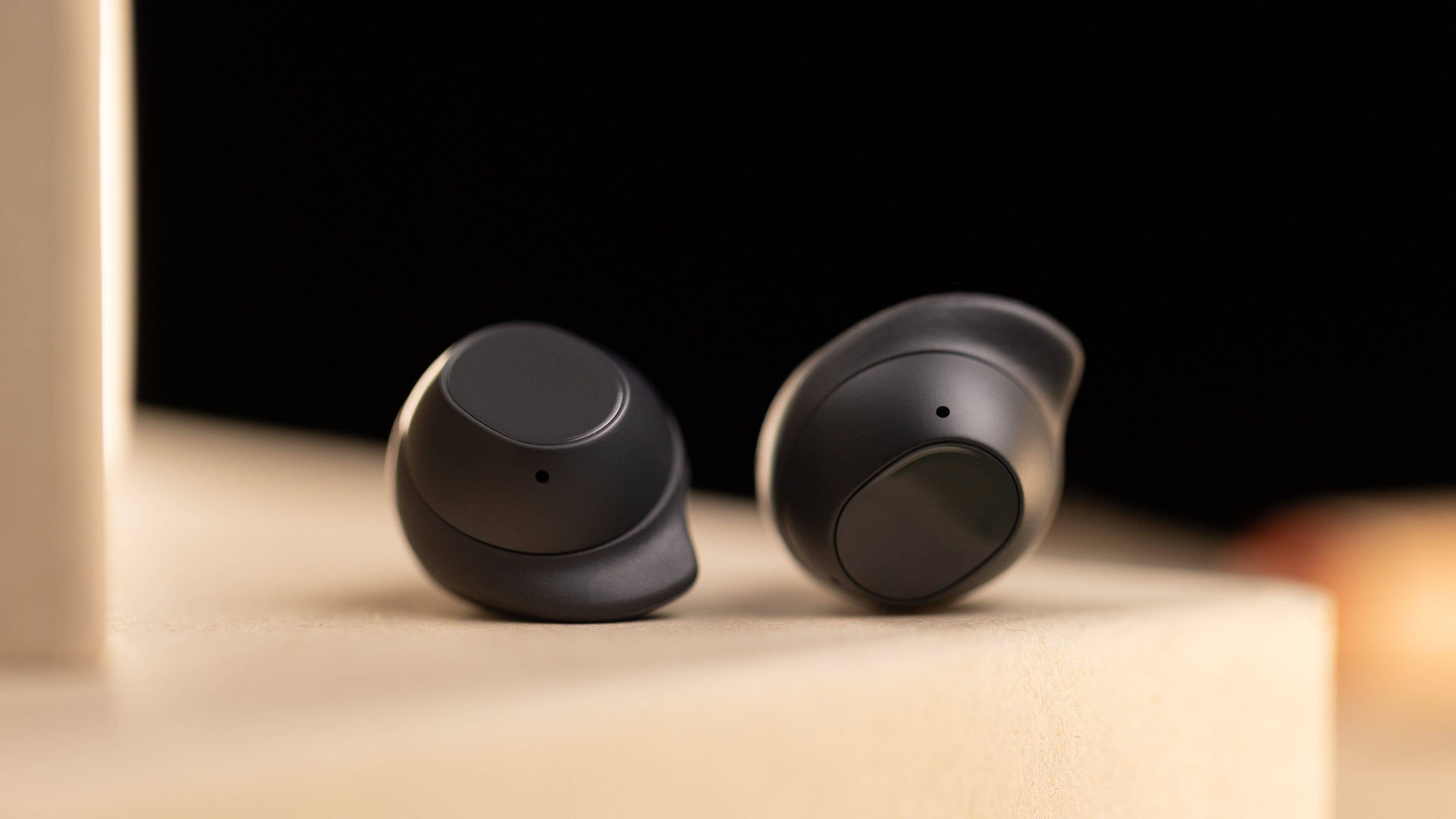 Samsung Galaxy Buds FE: Review, Features & Battery Life - memesita.com ...