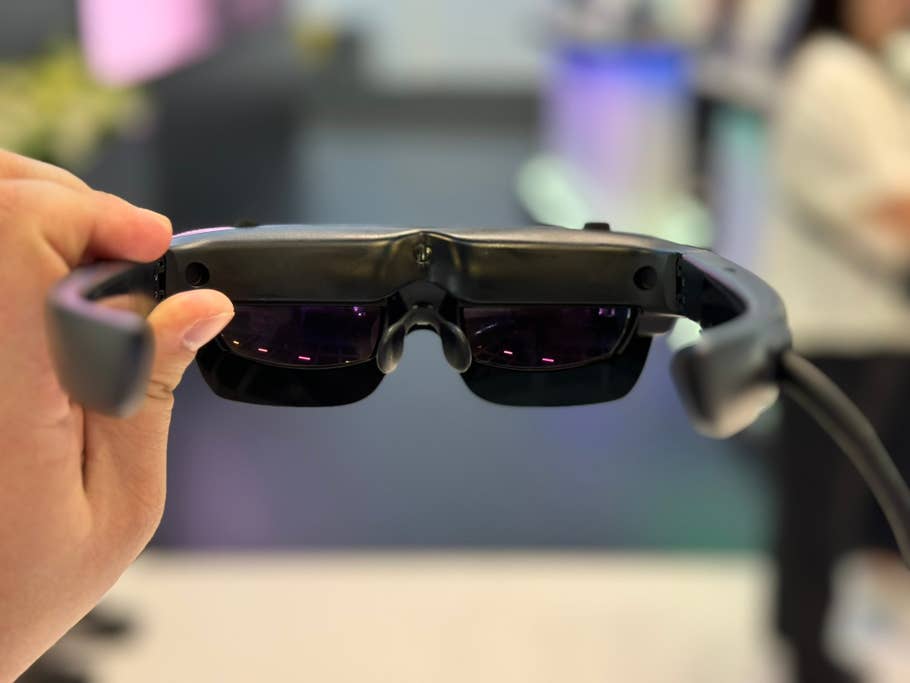 Tecno Pocket Go Hands-On: This Controller is a Handheld Console