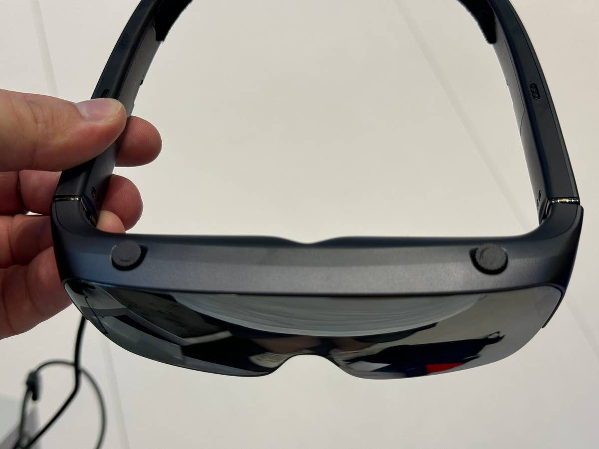 Tecno Pocket Go Hands-On: This Controller is a Handheld Console